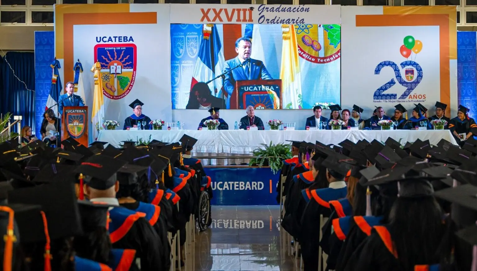 Universidad UCATEBA gradúa 444 nuevos profesionales en diversas áreas ...